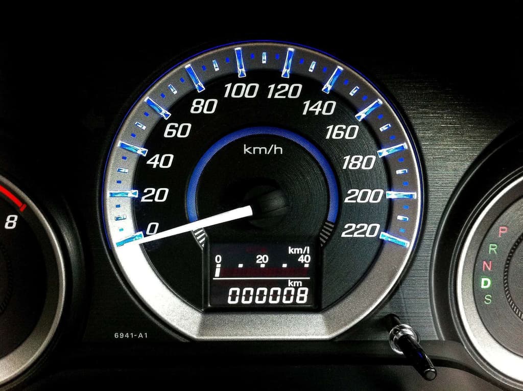 5 ways to spot fake mileage - Detailed Vehicle History (DVH)